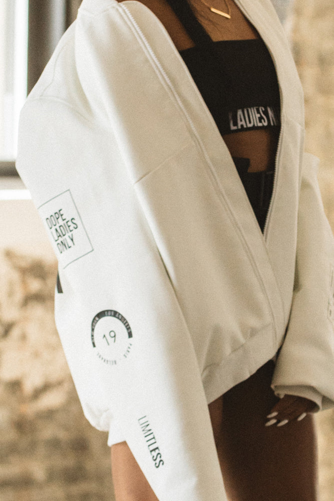 THE LIMITLESS JACKET – LADIES NATION